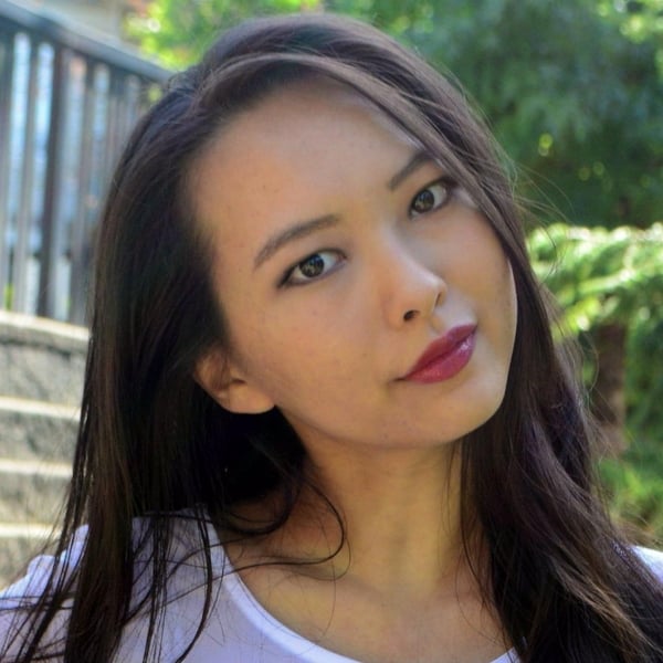 Julie Tao - Cine.com